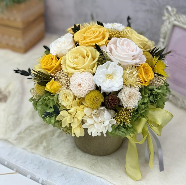Round Table Flower - Yellow – Hanakago Preserved Flower Design